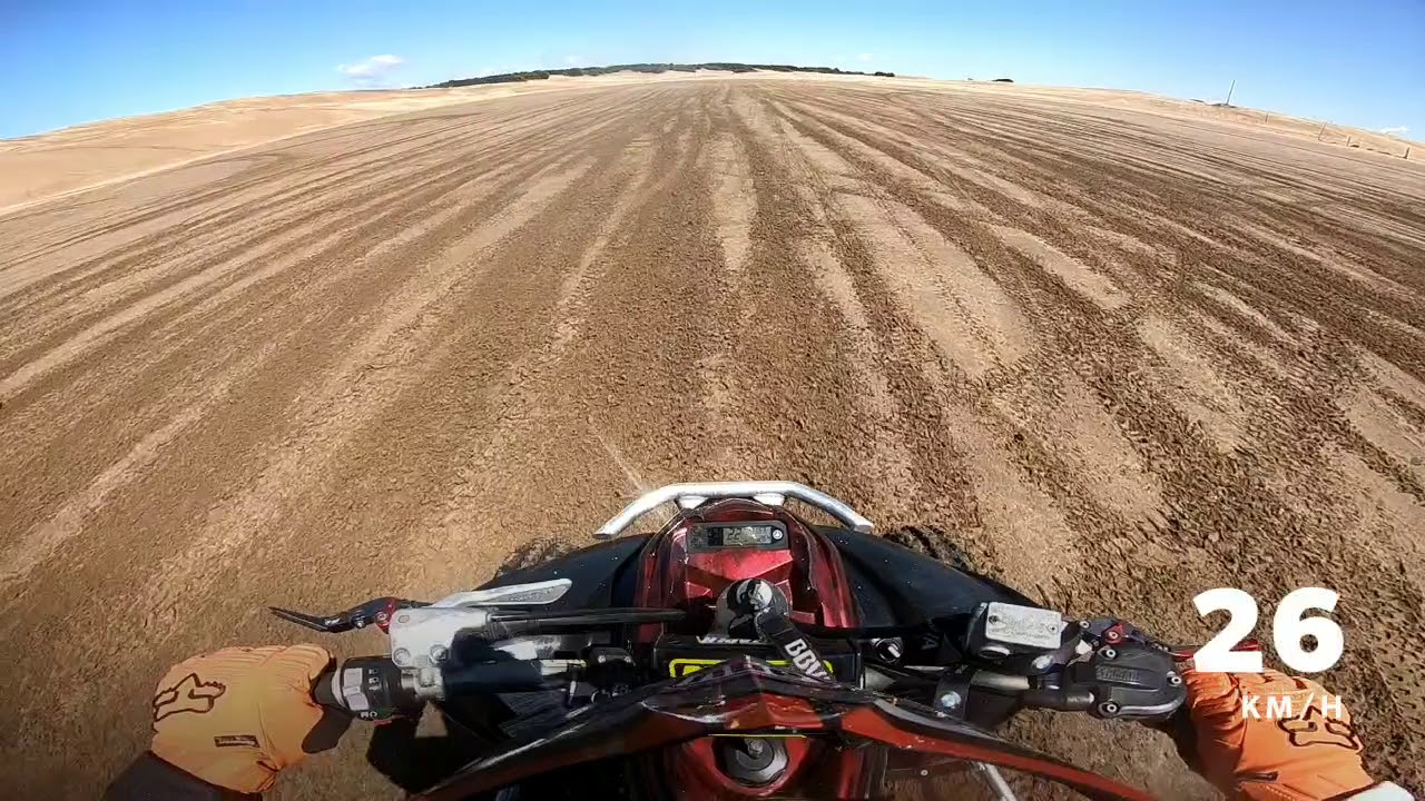 Honda vs raptor - YouTube