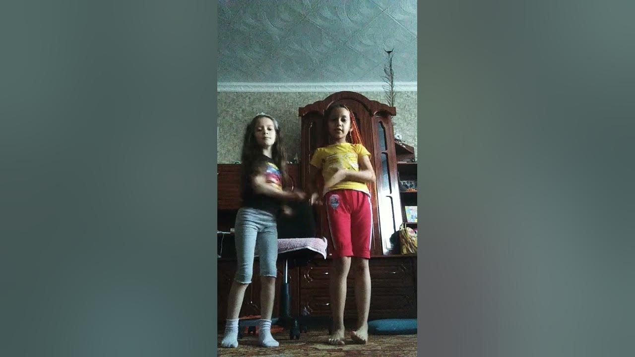 моя младшая сестра только выучила тренд Youtube