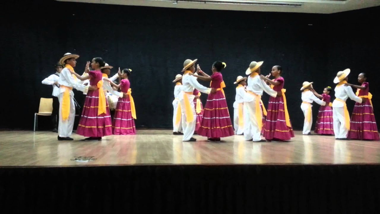 Mangulina de la Regional de Mao - YouTube