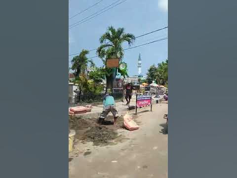 NAIK BECAK MENUJU MAKAM SUNAN BONANG - YouTube