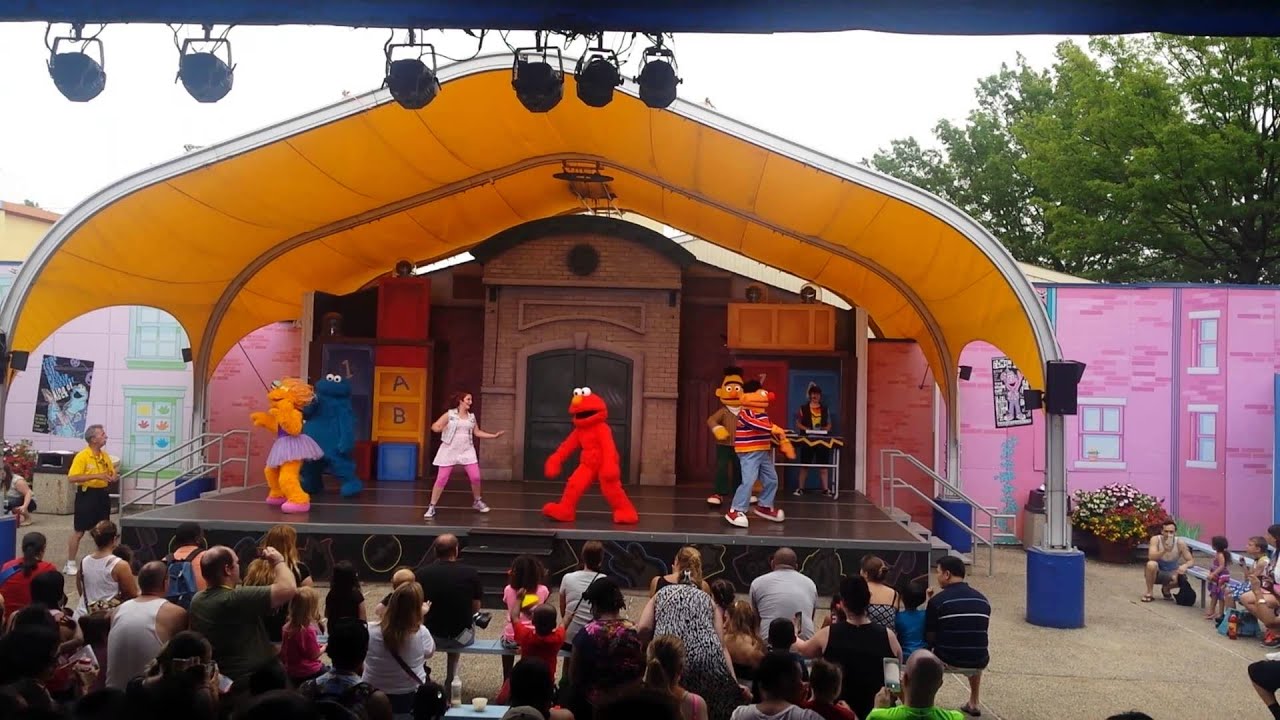 Elmo rocks - YouTube