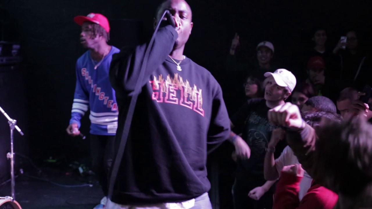 Lil House Phone - "Ringin'" - Live At Nature World Night Out 2017 - YouTube