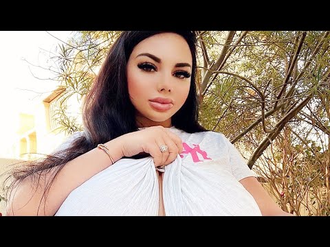 Curvy Model Adriana Rios Biography, Fashion, Career, Wiki, Curvy Outfit, Net Worth
