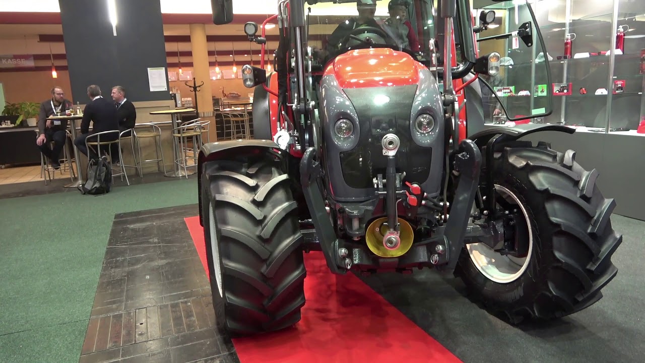 The LINDNER LINTRAC 84EP tractor 2020 - YouTube