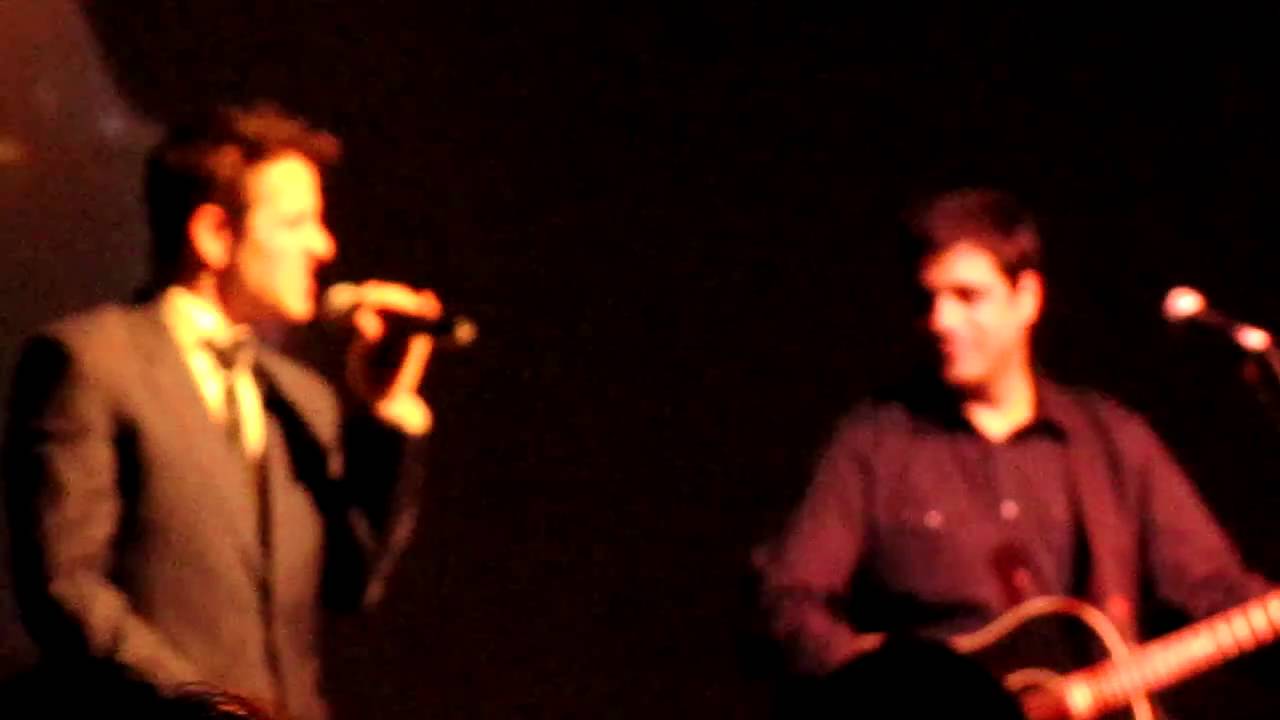 Joey McIntyre - Eman - Love The Way You Lie - YouTube