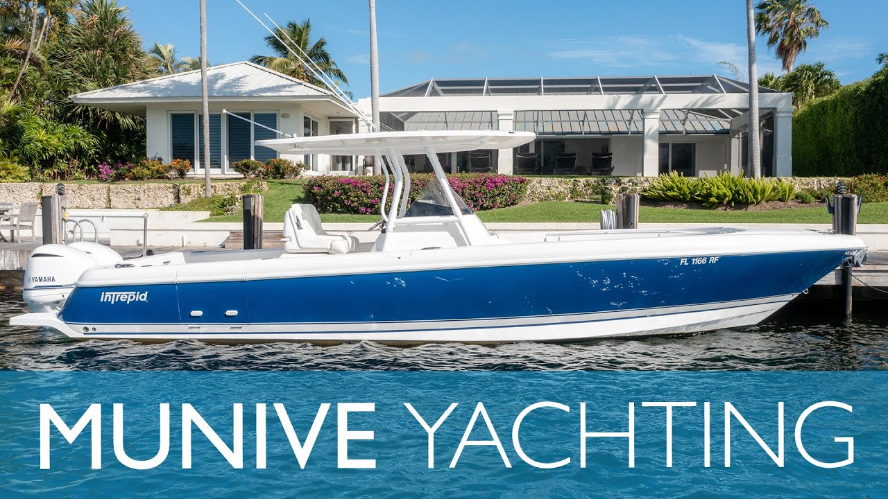 Intrepid Powerboats 327 Center Console (2017) With Twin Yamaha 300hp ...