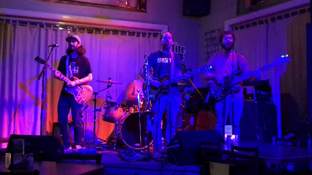 Feel Free Band @ Colonial Tavern - YouTube