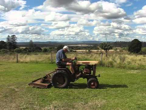 howard 2000 garden tractor - YouTube