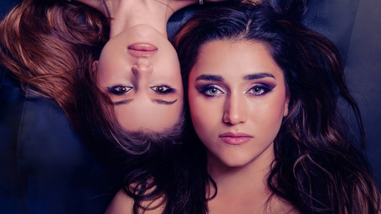 Beauty photoshoot with 2 models in small studio - YouTube