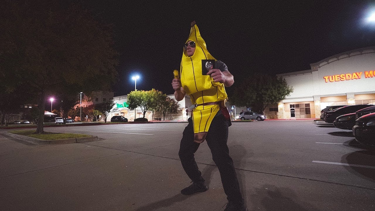 OpTic Halloween Costume shopping w/Scump - YouTube