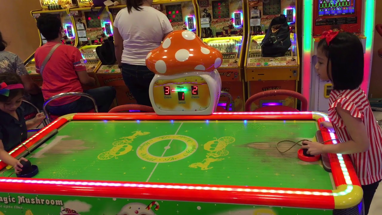 Arcade: Tom’s World - YouTube