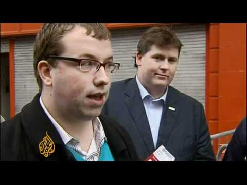 Angry crowds meet Blair at book signing