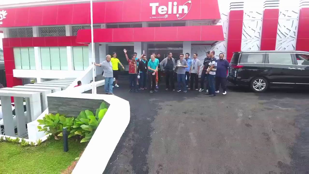 Kunjungan CEO Telin ke WHOCC Kalibata (DJI Phantom 4 - Mobile) - YouTube