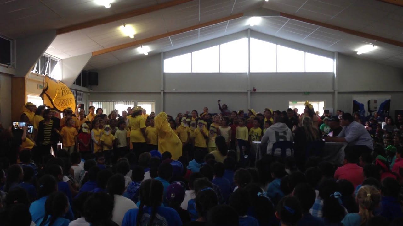 Roscommon School House Chant Off 2014 - Hauraki House - YouTube