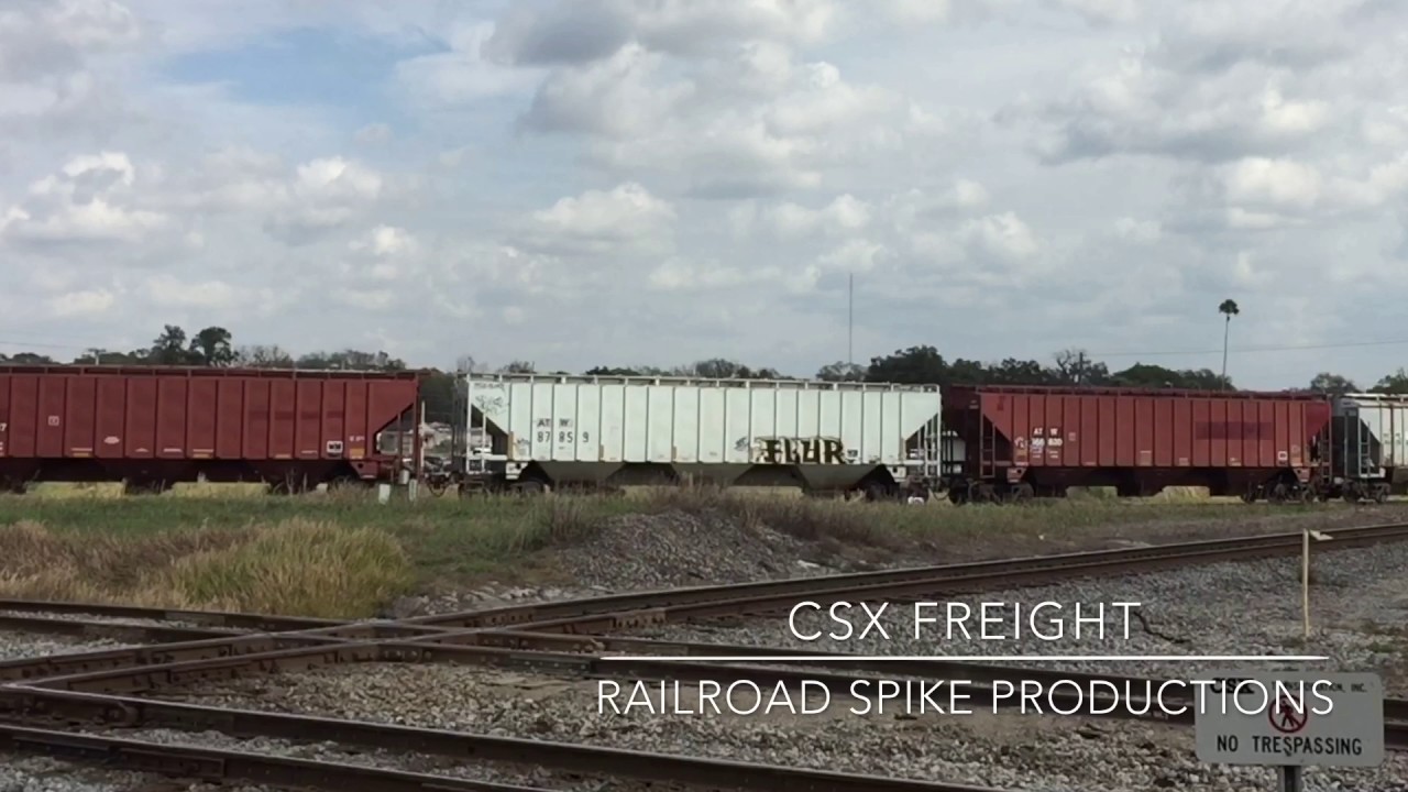 Railfanning Trains with kids. CSX Locomotive. Trains Galore. - YouTube