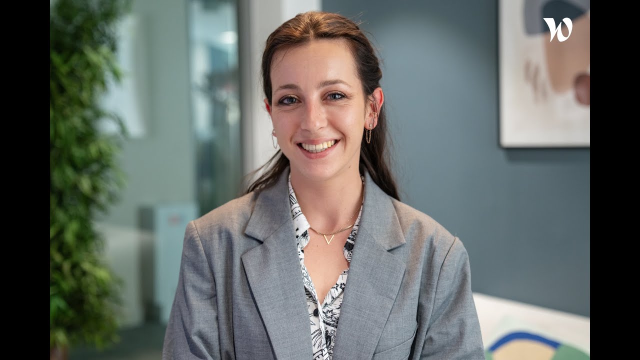 Découvrez La Centrale avec Julia, Head of product Sell - YouTube