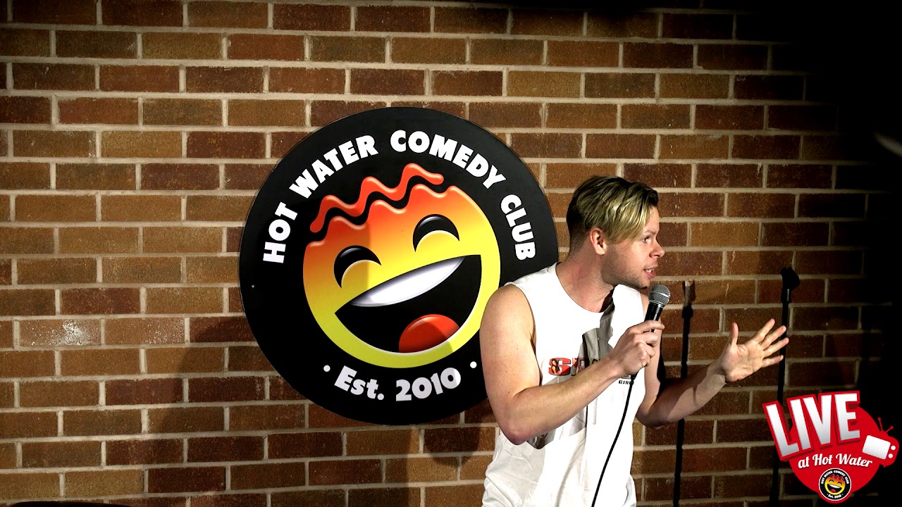 Aaron Twitchen | LIVE at Hot Water Comedy Club - YouTube