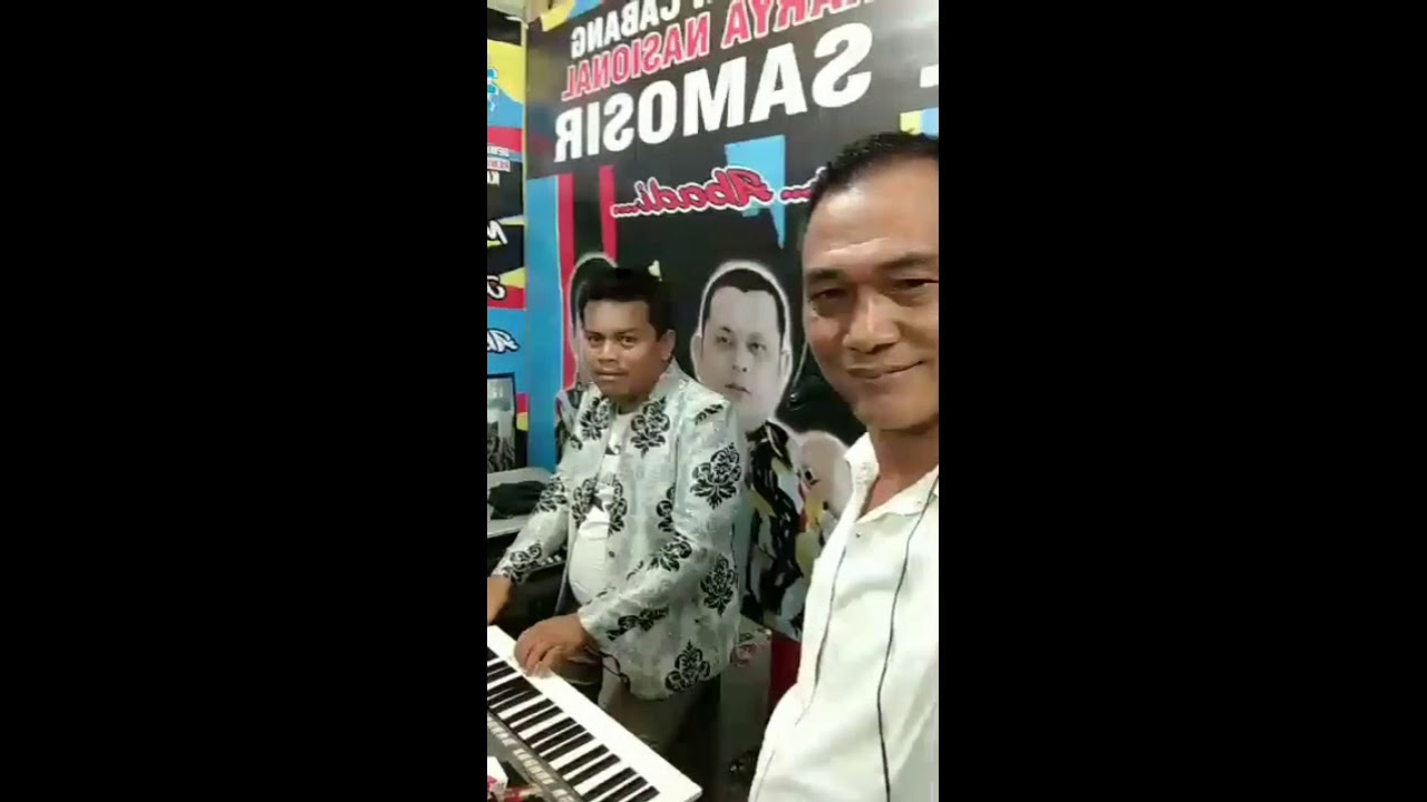 Martogi Sitohang - Pemain Seruling Batak (Sulim) yang Handal - YouTube