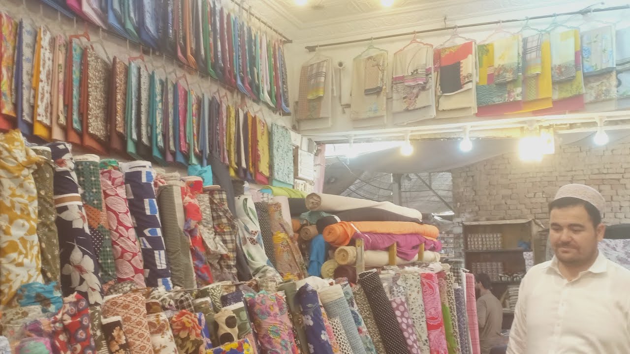 wholesale shop | Quetta market k special clothes | cheap clothes - YouTube