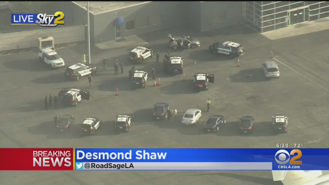 Pursuit On Runways At LAX - YouTube