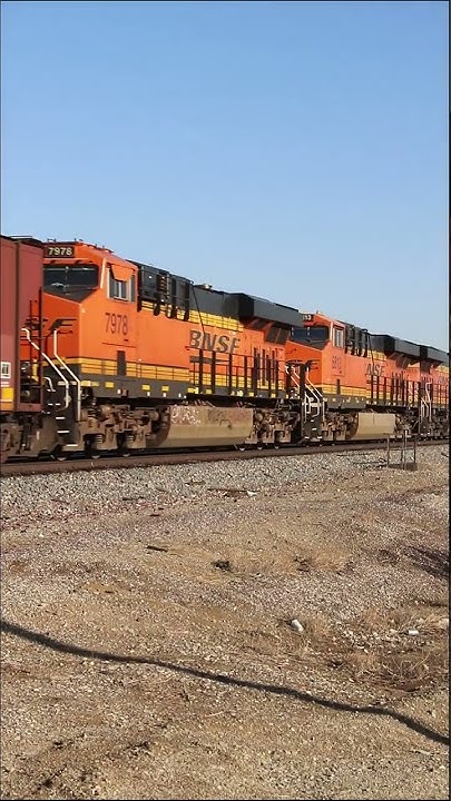 BNSF 6611 East Bound MP25 Empty Tank Car Train #bnsf #shorts - YouTube