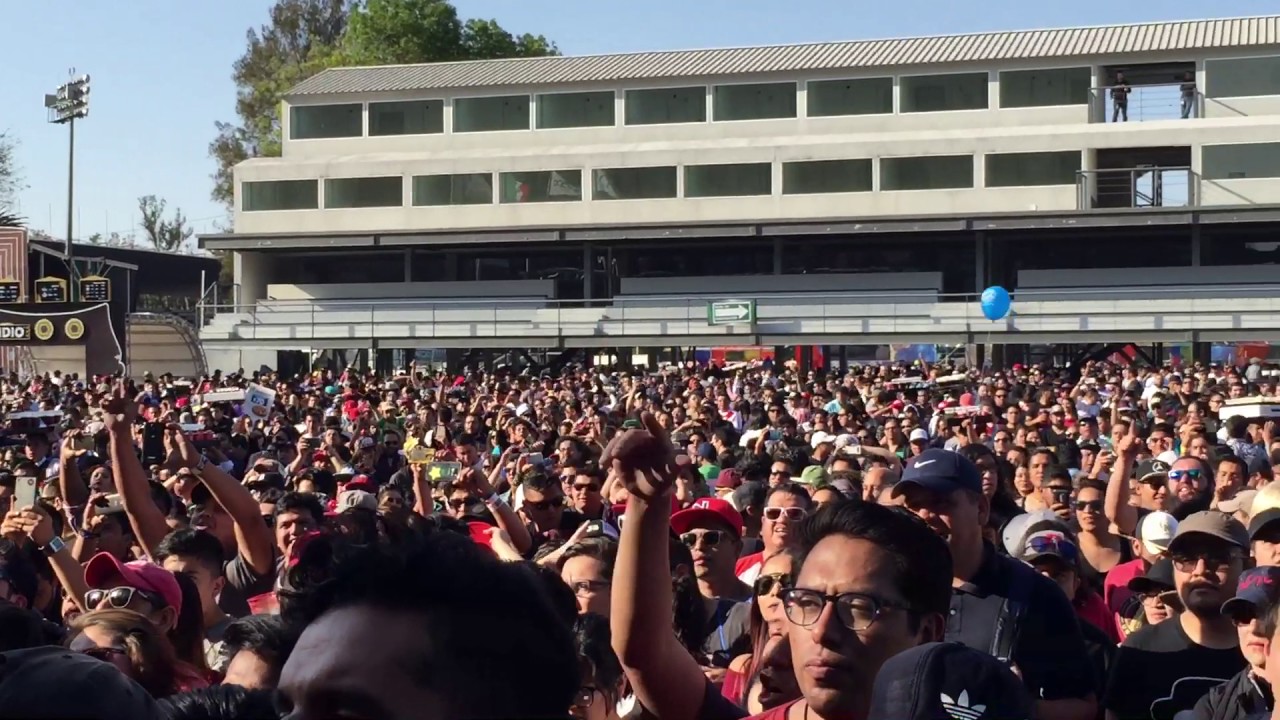 Vive Latino 2017: América (Resorte, La Flor de Lingo, Banda bastón ...