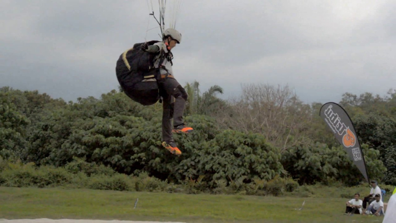 Jugra International Paragliding Accuracy Championship 2016 - YouTube