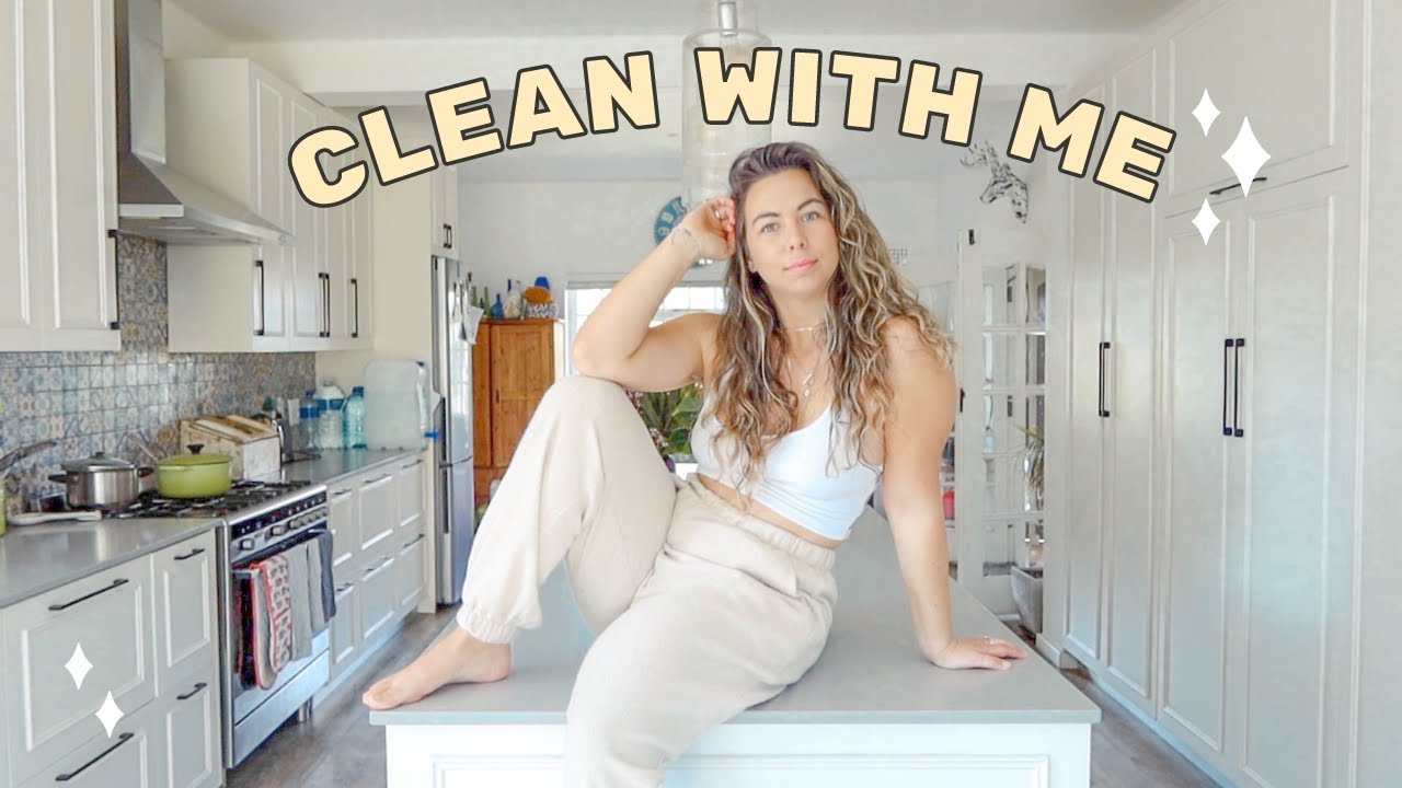 CLEAN WITH ME {satisfying time-lapse + organising motivation} - YouTube