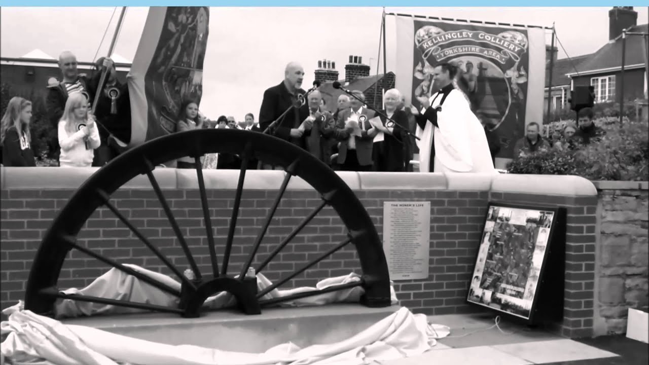 DODWORTH UNVEILS PIT MEMORIAL 22 JUNE 2013 - YouTube