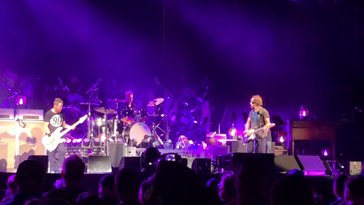 PEARL JAM I AM A PATRIOT FENWAY PARK BOSTON MA 9/2/18 SEPTEMBER 2 2018 ...