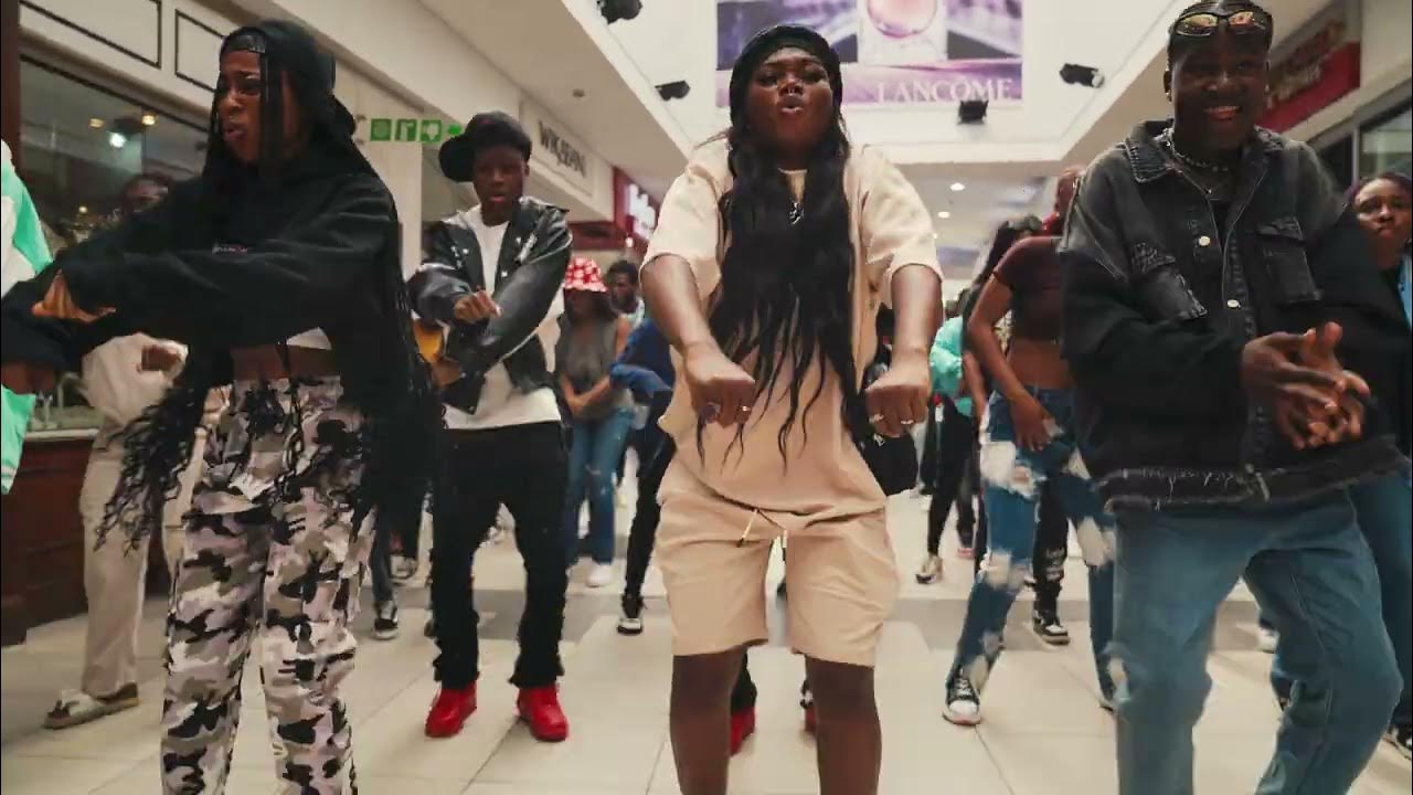Epic Flashmob For Patek in The Palms Shopping Mall - YouTube