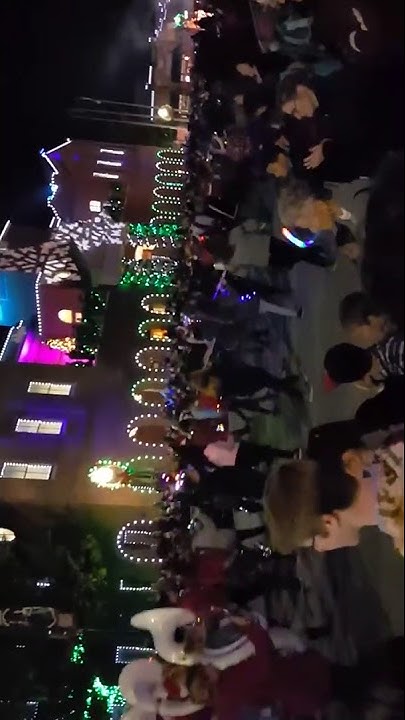 Hayden Christmas 16' grapevine parade - YouTube