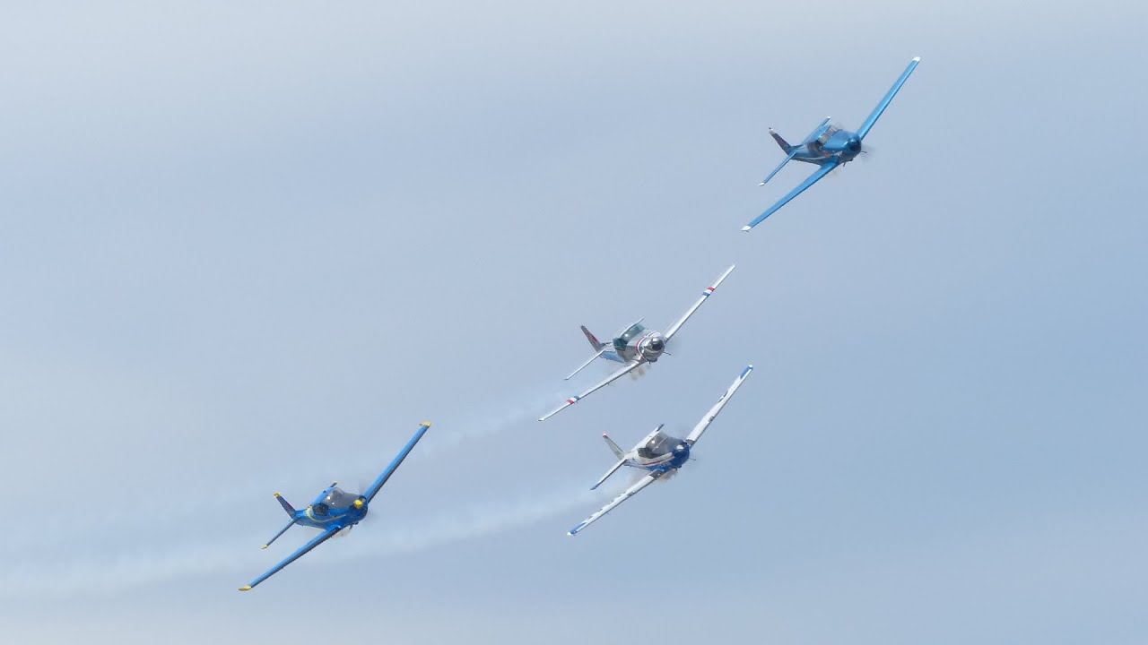 Navion Formation Team Close Takeoff and Flyby - Fraser Blues - Navion ...
