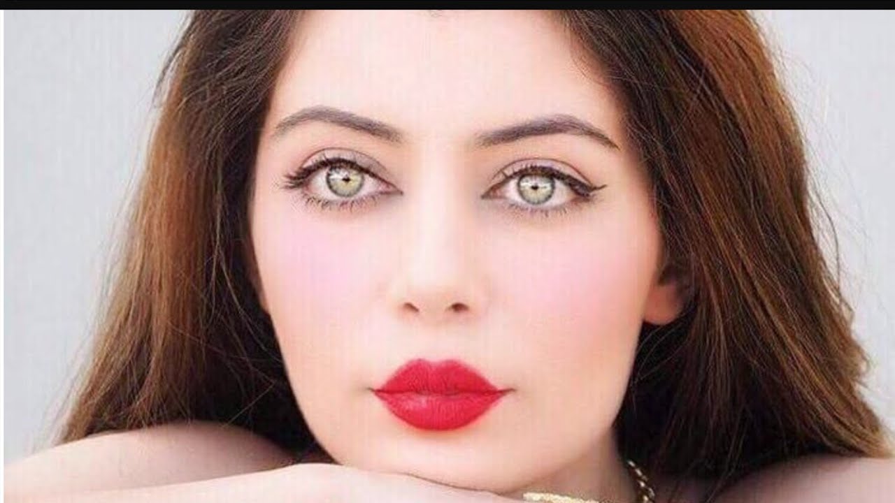 أجمل واشهر ممثلة استرالية عراقية 😍 ولقبها في العراق ملكة جمال اشور 👑 Youtube