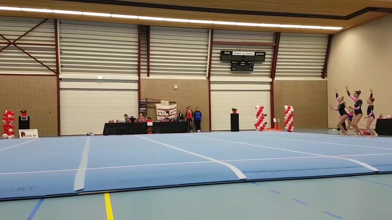 acro trio d lijn - YouTube