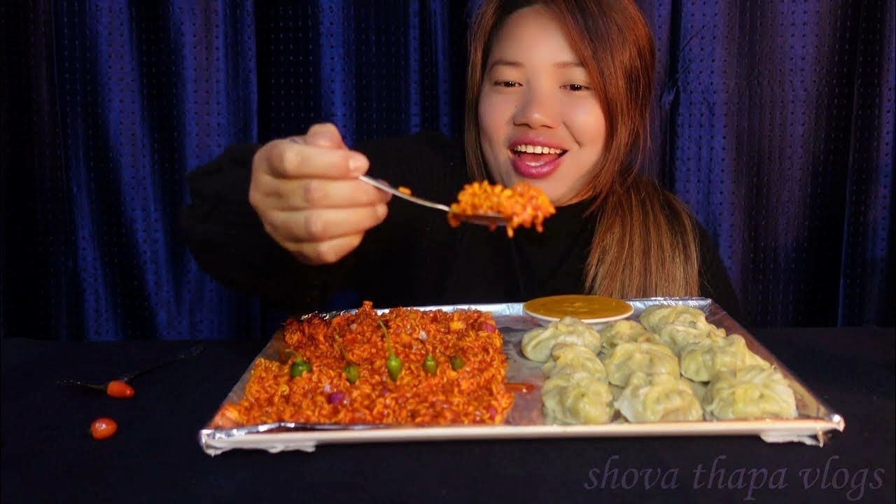 SPICY🔥GILO CHATPATE WITH MOMOS / MOMOS / SPICY CHATPATE /STREET FOOD ...