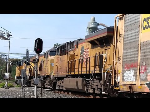 UP 8553 UP 8081 UP 2536 LEAD A NORTHBOUND FREIGHT TRAIN WITH UP 7905 UP 6933 AS THE DPUS - YouTube