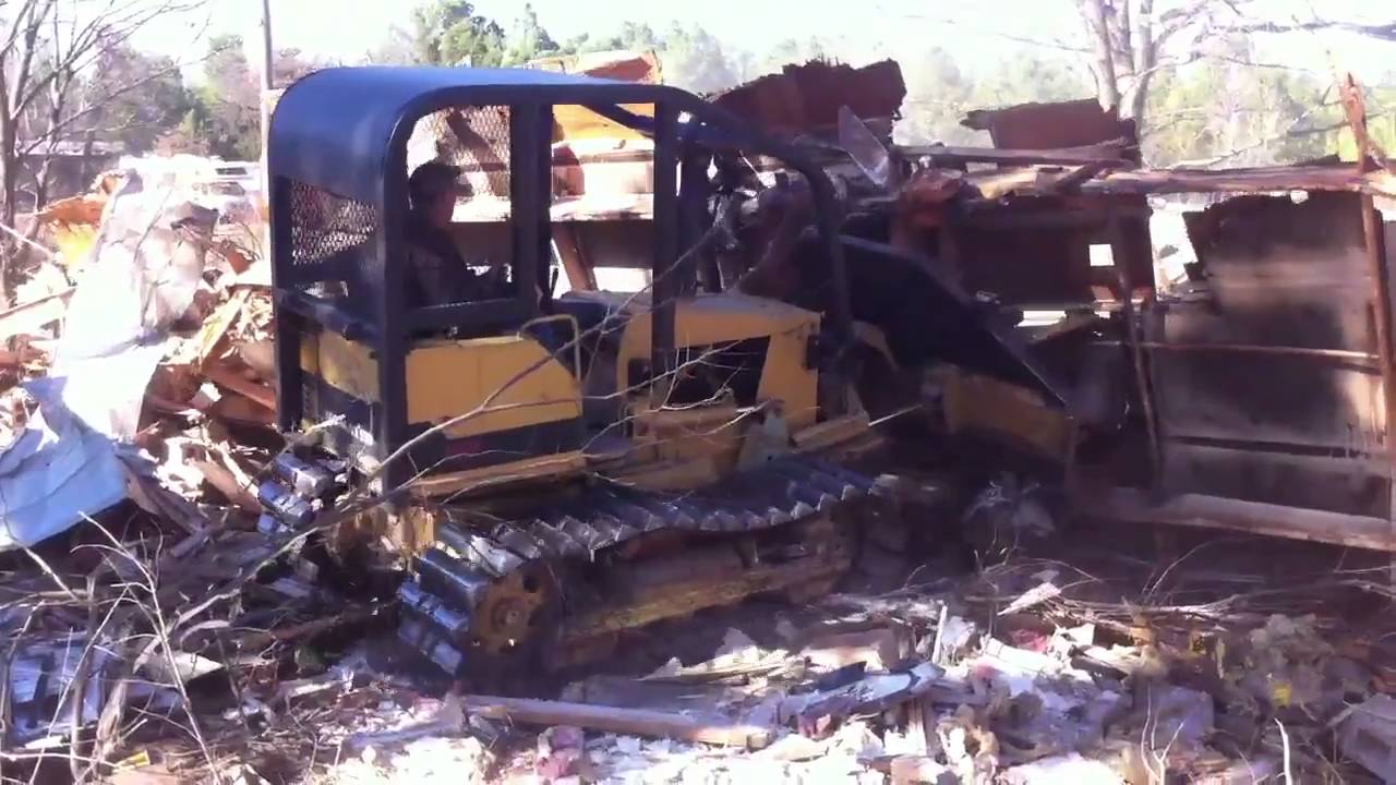 JR Dozer Service demolition - YouTube
