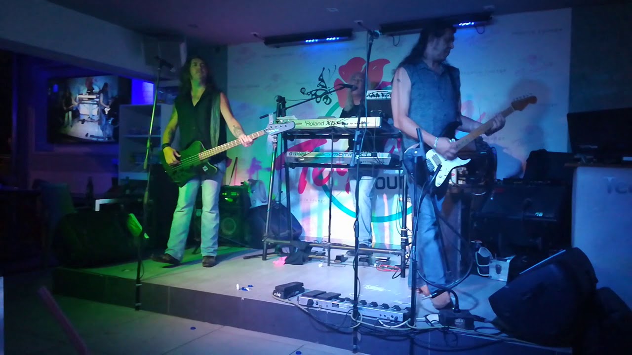 Question band, Lanzarote, Sept 2019 - YouTube