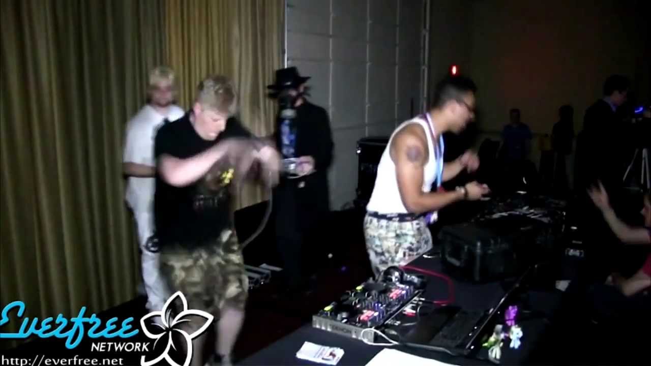 DJ dancing glamorously while guy falls off from the stage - YouTube