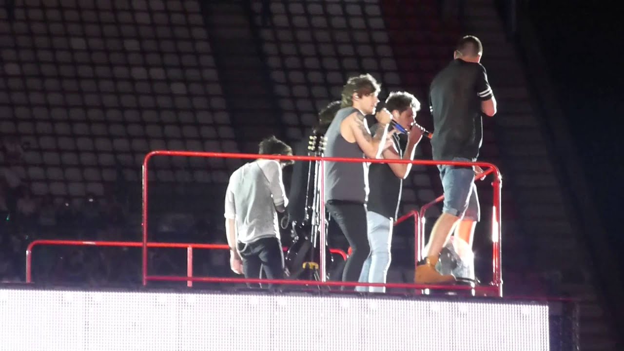 One Direction having fun on stage WWAT - YouTube