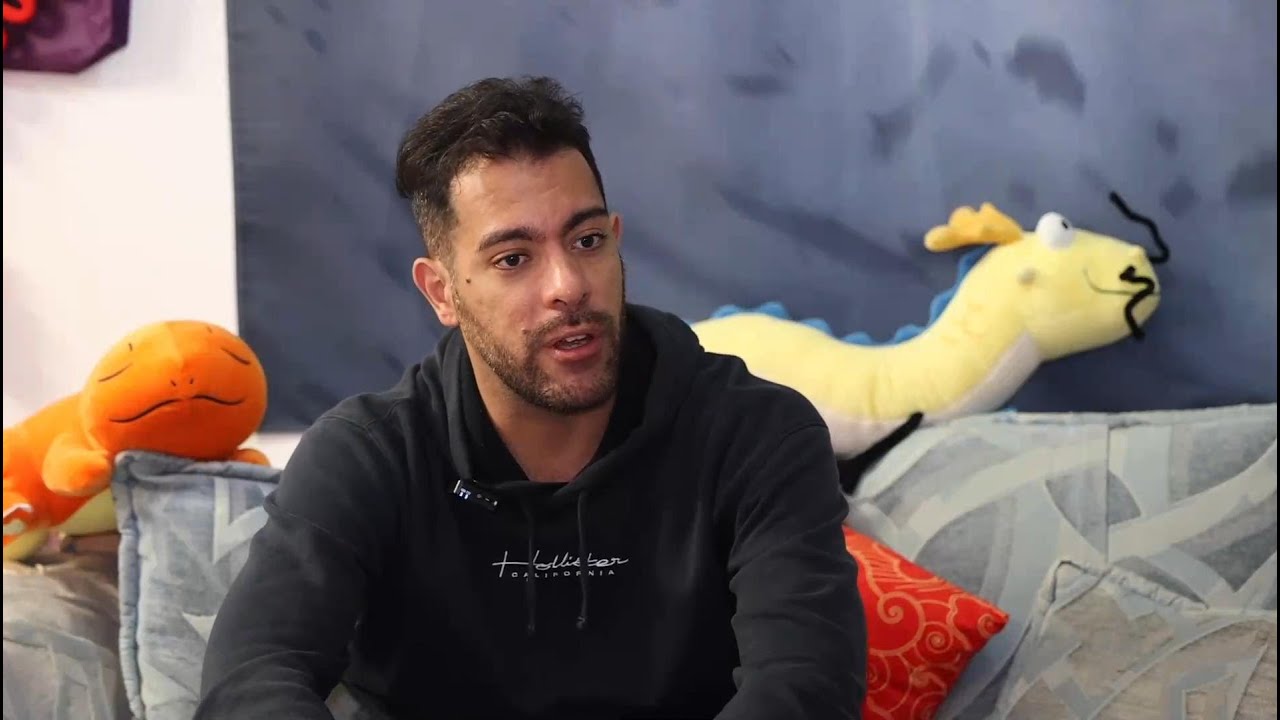 GLOBALink | Venezuelan teacher explores China through marathon - YouTube