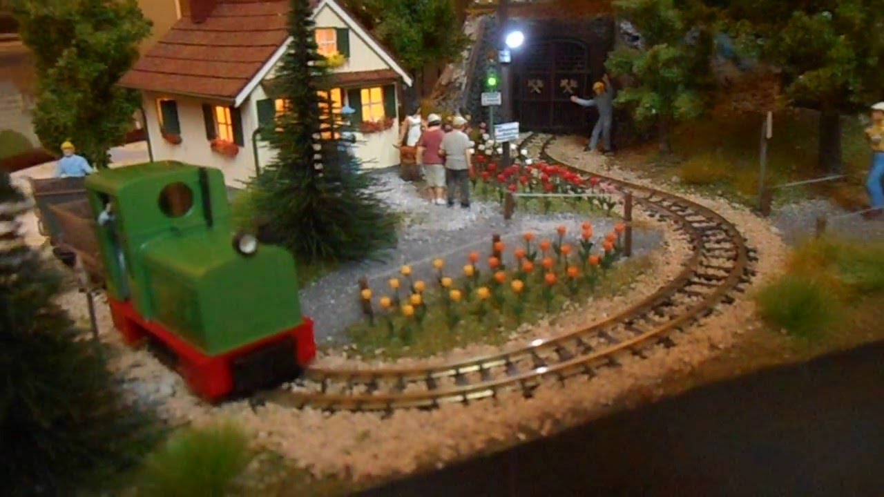 BUSCH Feldbahn Compact layout - YouTube