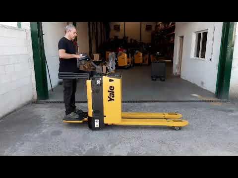 Transpaleta eléctrica YALE MP20 XV - YouTube