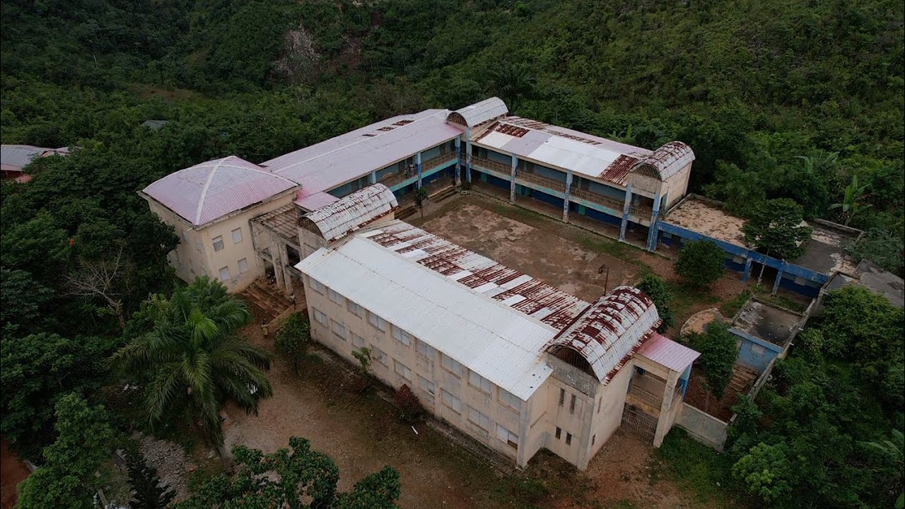 Visitons le Lycée national de Beaumont, Grand’Anse Haïti - YouTube