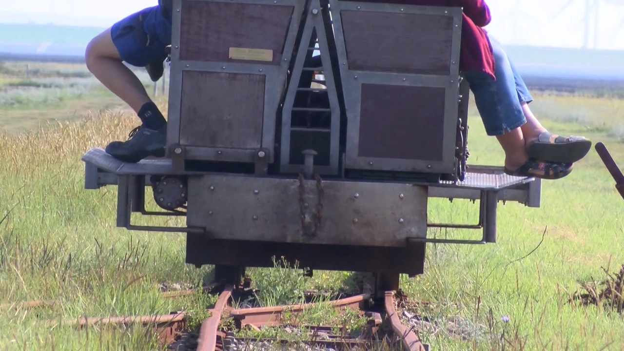 Hallig Nordstrandischmoor, Lorenbahn - YouTube