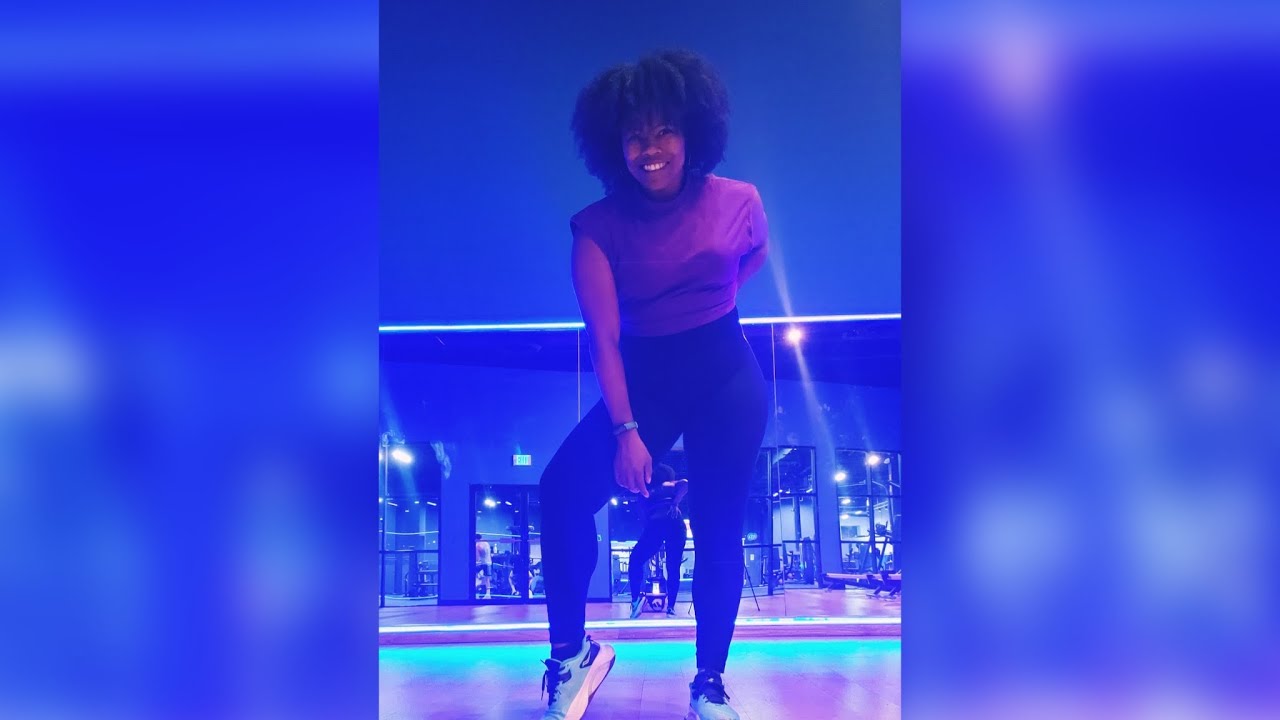 10 Minute After-Workout Stretch w/ Ms. Andrea - YouTube