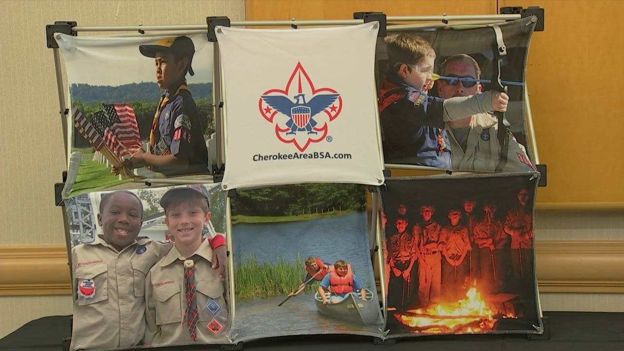 Coach Shane Beamer welcomed as guest speaker at Boy Scouts Friends of Scouting Luncheon - YouTube