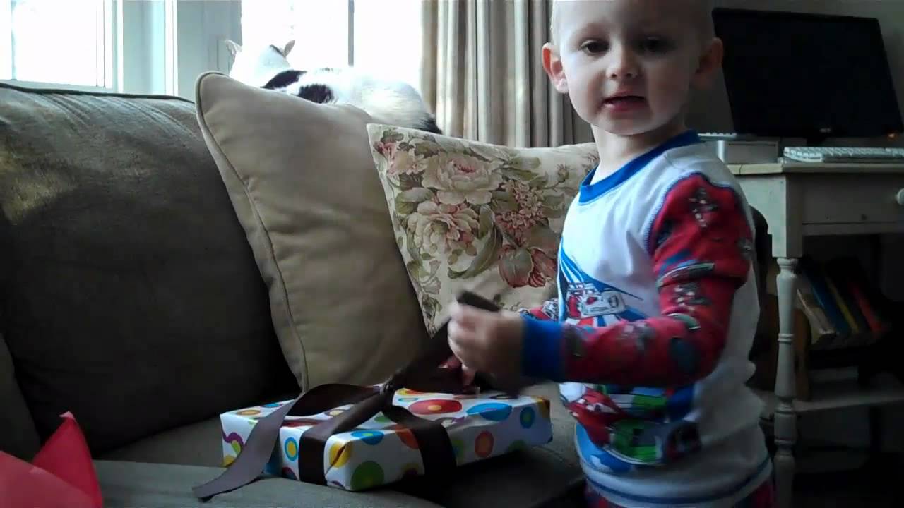 Leapfrog Valentines Day Present - YouTube