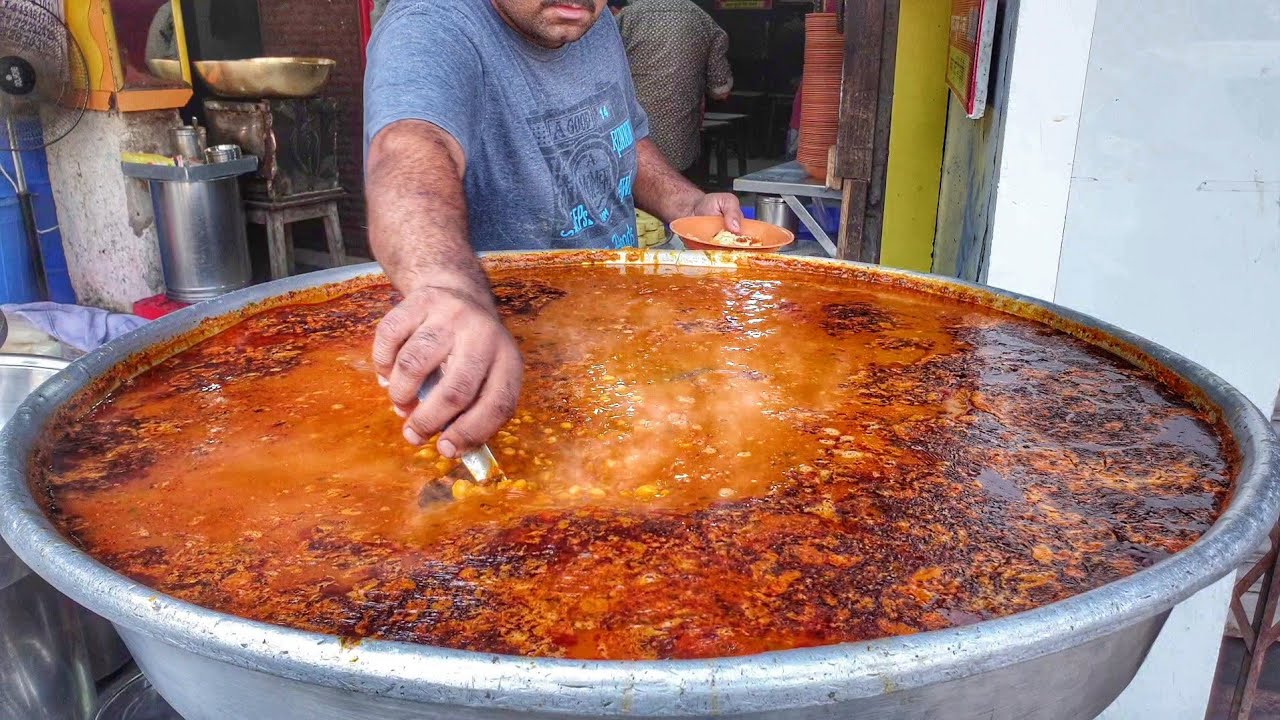 Mumbai Famous Kishore Chole Patties Wala : Ulhasnagar, Mumbai || Street ...